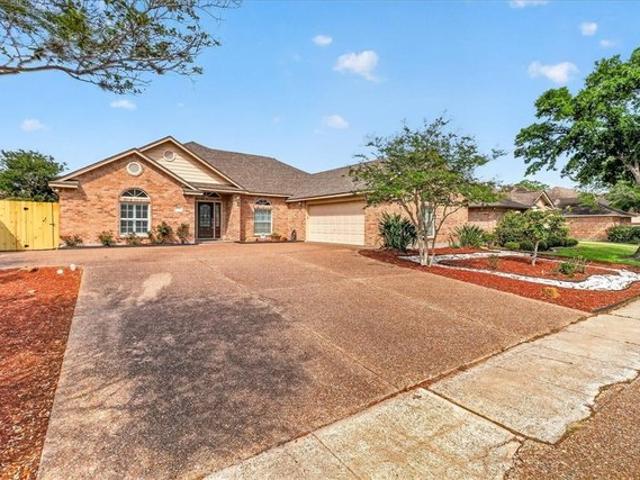6322 Grenoble Dr, Corpus Christi, TX 78414
