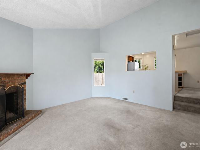 6322 49th Drive NE