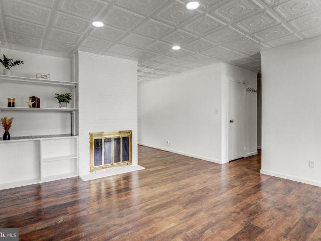 6323 Howe Place