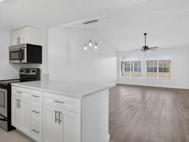 6323 La Costa Drive Unit M, Boca Raton, US, FL