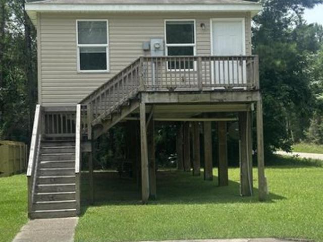 6323 W Adams St, Bay Saint Louis, MS 39520