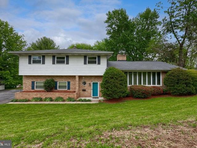 632 Adelia St, Middletown, PA 17057