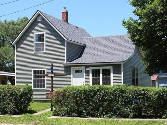 632 E 9th St, Kewanee, IL 61443
