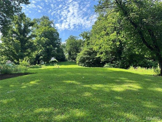 632 Fern Dr, Belleville, IL 62223