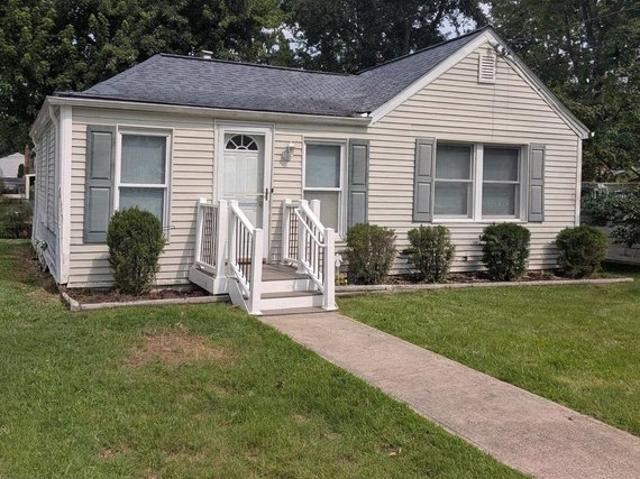 632 Fernhill Rd, Pasadena, MD 21122
