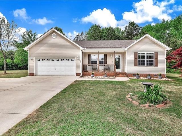 632 Hunters Ln, Anderson, SC 29625