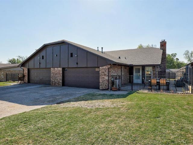 632 Ottawa Place