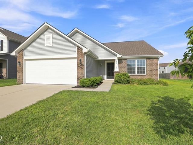 632 N Crystal Dr, Fortville, IN 46040