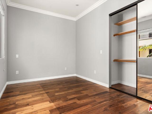 632 N Kings Road 202