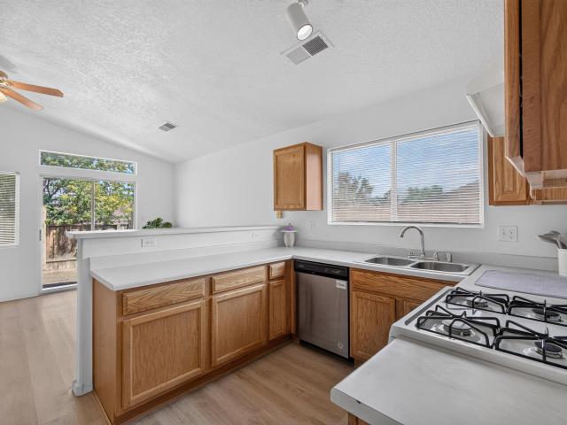 632 Saddle Blanket Trail SW