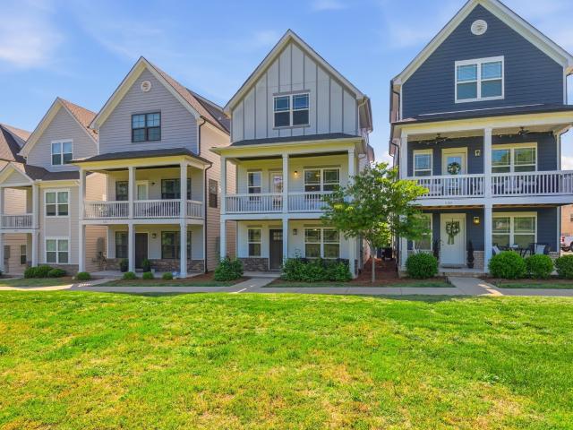 632 Parkvue Place Dr