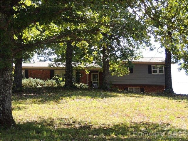 632 Rock Corner Rd, Forest City, NC 28043