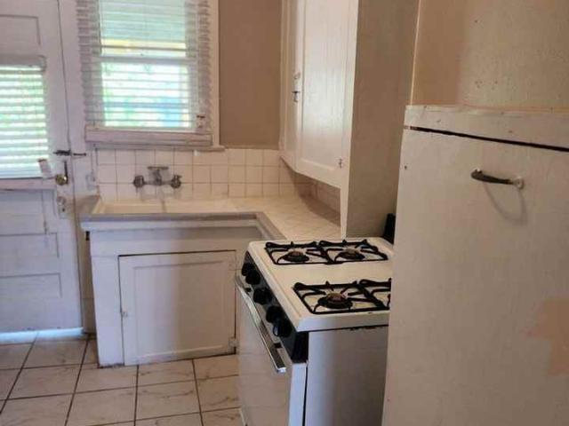 632 Rigsby Avenue 1 Bedroom Apartment for Rent at 632 Rigsby Ave, San Antonio, TX 78210 Highland Park