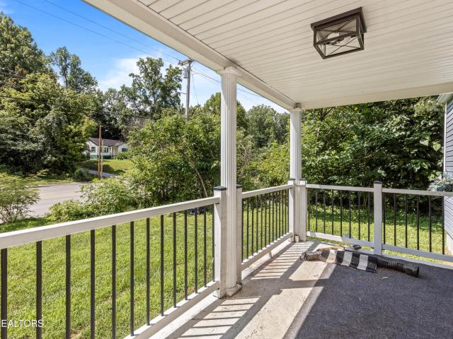 632 W Tri County Blvd