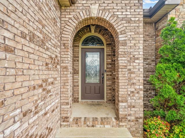 632 White Face Dr