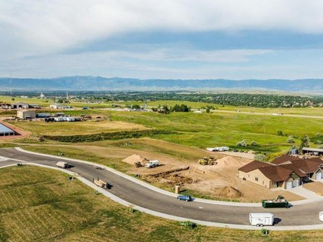 632 Valley View Dr, Sheridan, WY 82801