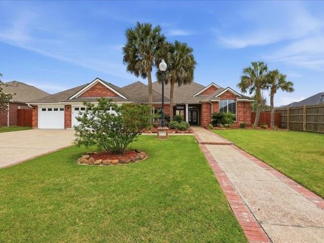 6335 Chasse Stone Dr, Orange, TX 77632