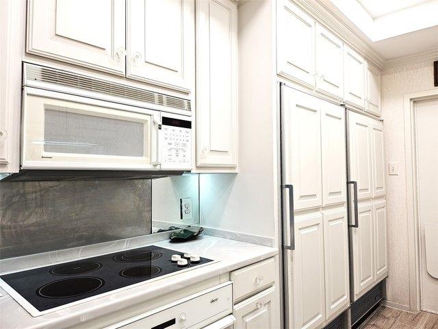 6335 W Northwest Hwy Apt 711, Dallas, TX 75225