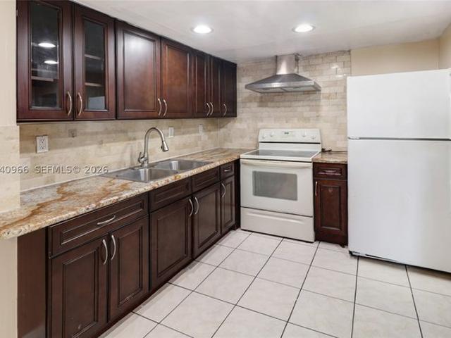 6336 Boulevard of Champions Unit 5, North Lauderdale, FL 33068