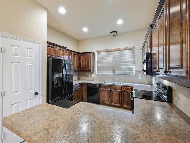 6336 Pinionpark Way