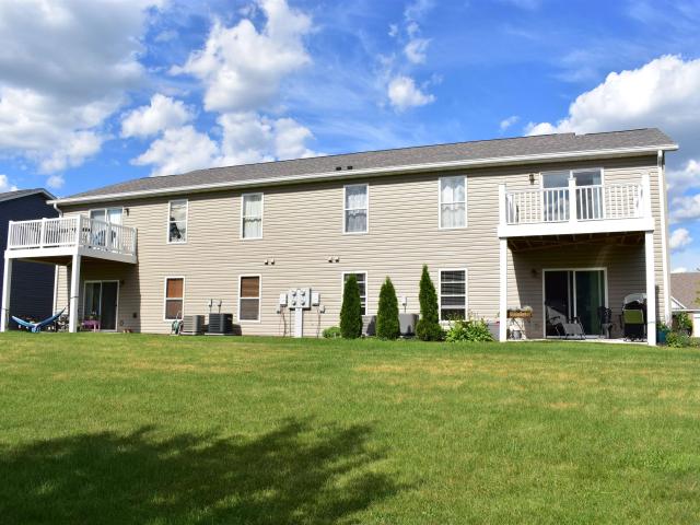 6337 Oak Crest Lane
