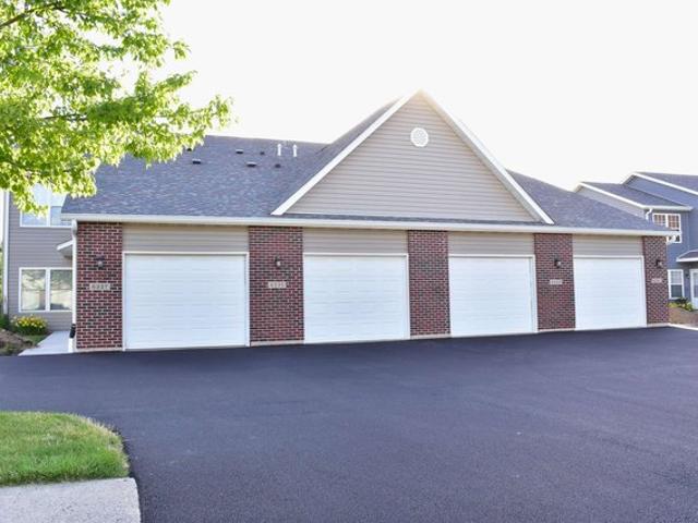 6337 Oak Crest Ln, Loves Park, IL 61111