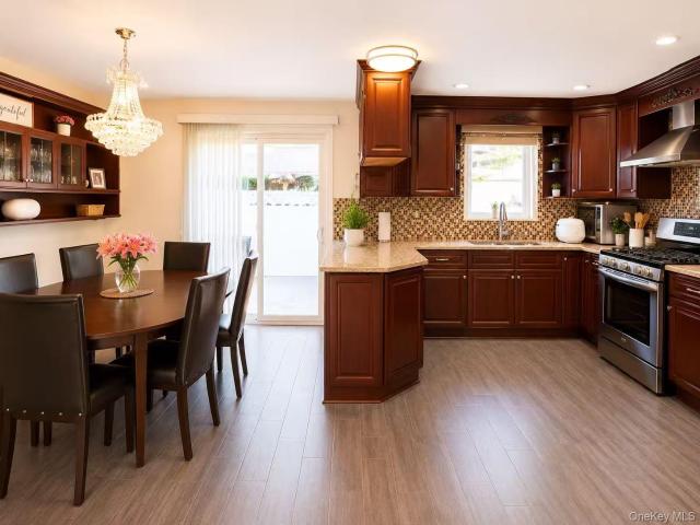 6337 Douglaston Parkway