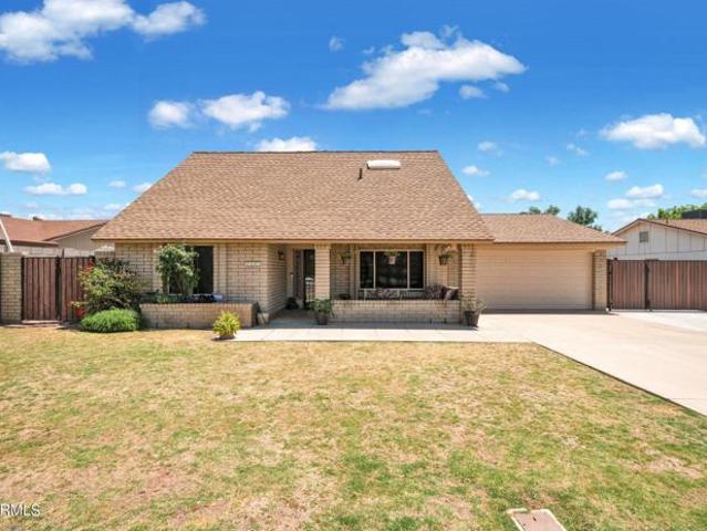 6337 W Sunnyslope Ln, Glendale, AZ 85302