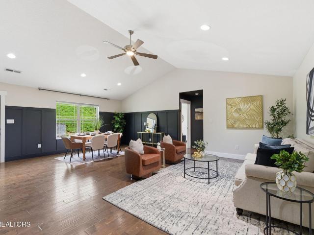 6338 Altacrest Lane