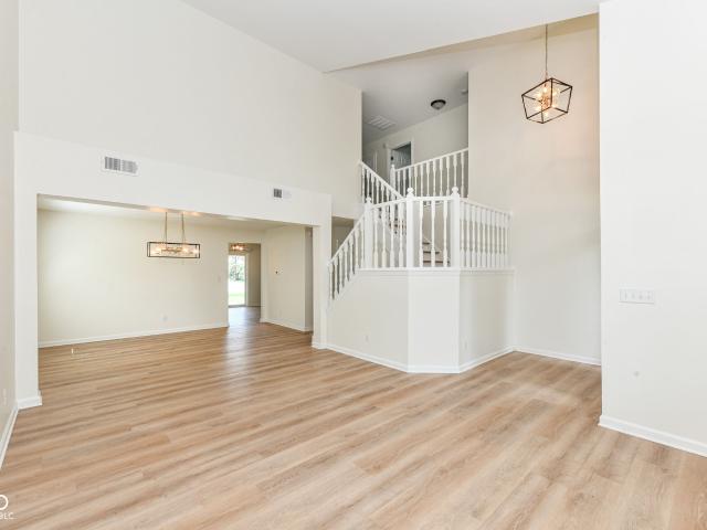 6338 Creekview Lane