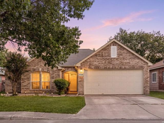6338 Parkland Oaks Dr, San Antonio, TX 78240