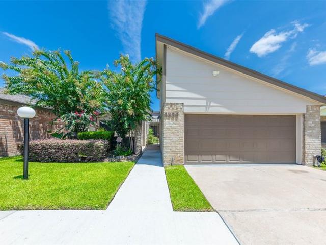 6339 Briar Terrace Dr, Houston, TX 77072