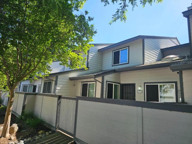 6330 Slippery Creek Ln, Citrus Heights, CA 95621 | MLS #ML82037 | Compass