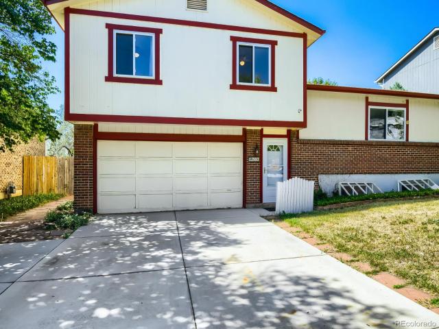 6330 W 112th Place