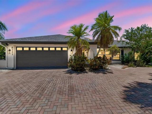 6331 Cocoa Ln, Apollo Beach, FL 33572
