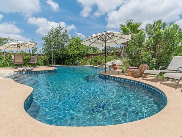6331 Stable Brook Dr, San Antonio, TX 78249