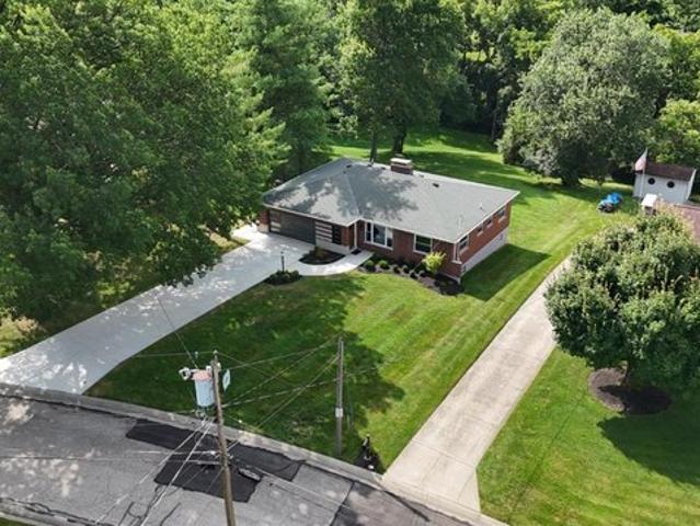 6331 Starridge Ct, Green Township, OH 45248