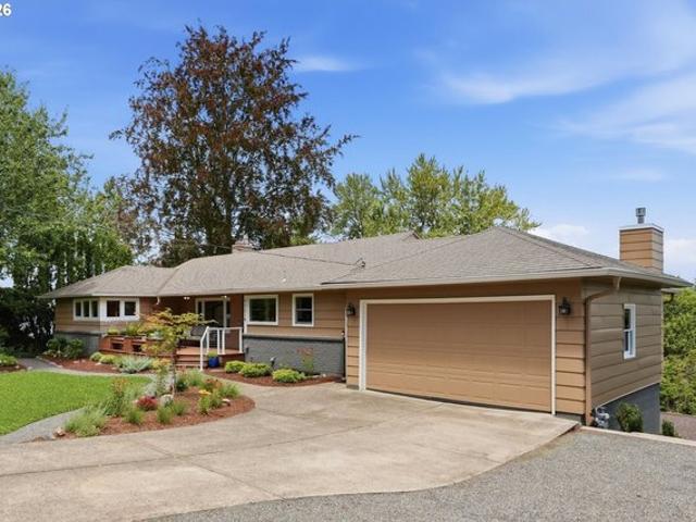 6331 SW Brugger St, Portland, OR 97219