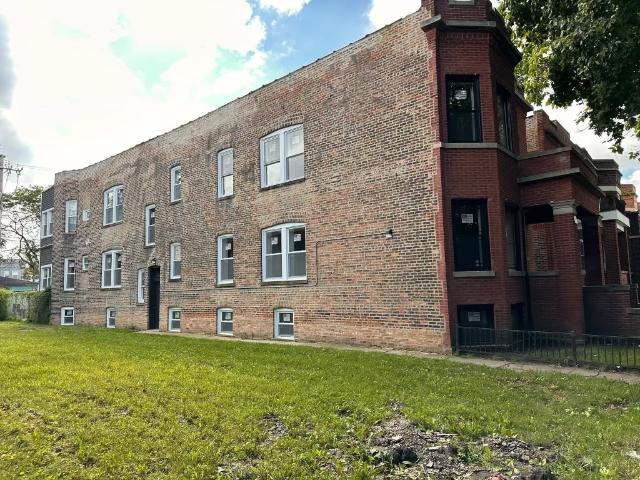 6331 S Elizabeth St, Chicago, IL 60636 | MLS #12617 | Compass