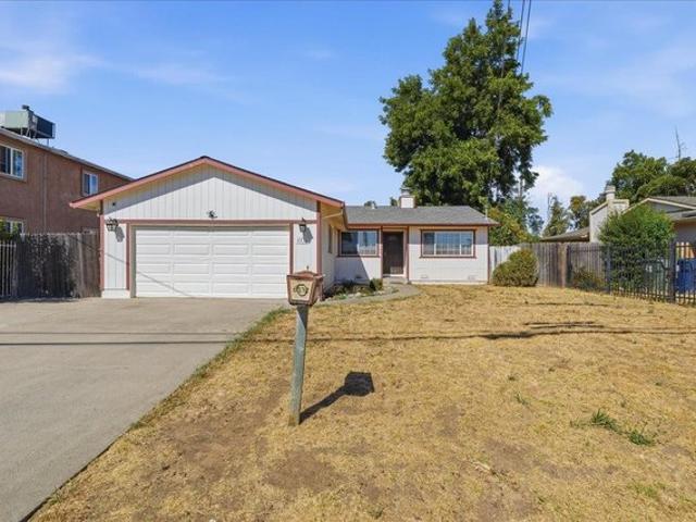 6332 Logan St, Sacramento, CA 95824