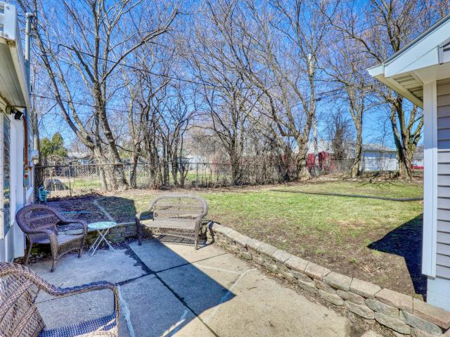 6332 W Bennett Ave