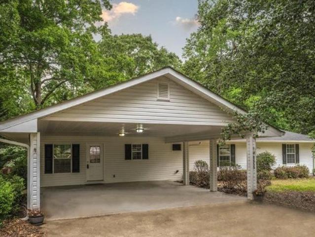 6333 Ridge Rd, Hiram, GA 30141