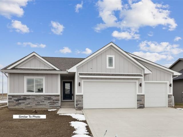 633 34th St SE, Altoona, IA 50009