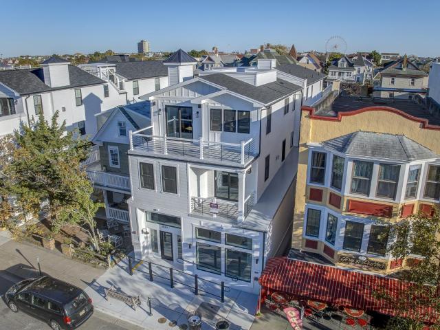 633 Asbury Ave B
