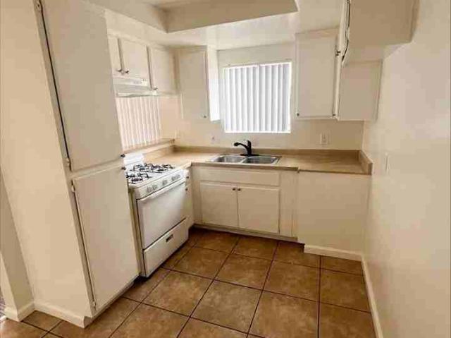 633 Broad Ave. Studio Apartment for Rent at 633 Broad Ave, Los Angeles, CA 90744 Wilmington