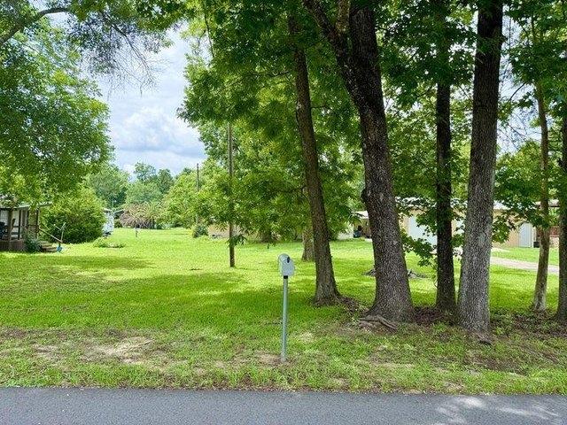 633 Byrd Parker Dr, Wewahitchka, FL 32465