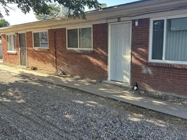 633 Grove St SE, Albuquerque, NM 87108