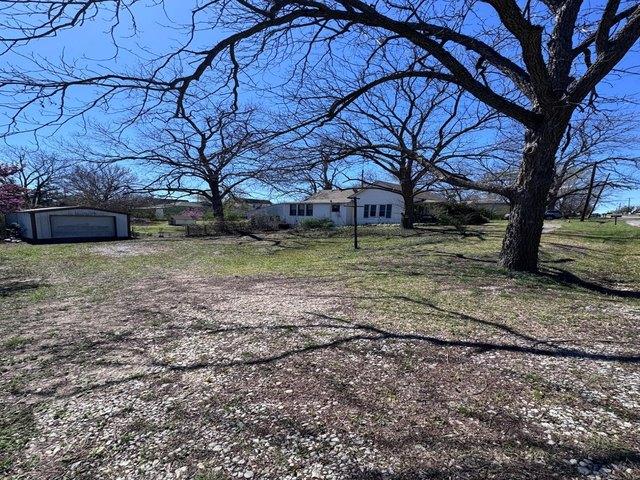 633 E Cooper St, Van Alstyne, TX 75495