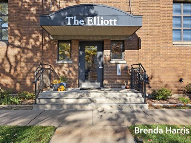 633 Elliott Ave Apt 12, Grand Haven, MI 49417