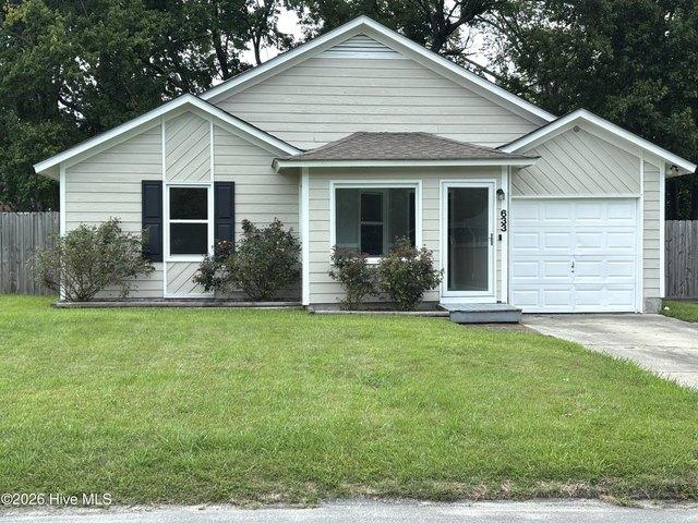 633 Foxfire Cir, Jacksonville, NC 28546